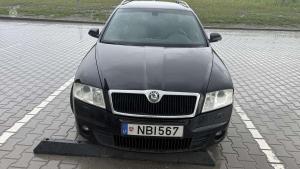 Black Skoda Octavia 2008 in Klaipeda, with an engine capacity of 1.97 L and mileage of 440 thousand km for 1000 €, photo 1 on AUTOMOTO.COM.LV