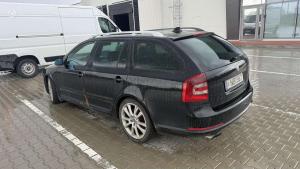 Black Skoda Octavia 2008 in Klaipeda, with an engine capacity of 1.97 L and mileage of 440 thousand km for 1000 €, photo 4 on AUTOMOTO.COM.LV