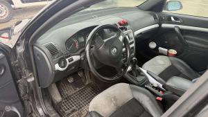 Black Skoda Octavia 2008 in Klaipeda, with an engine capacity of 1.97 L and mileage of 440 thousand km for 1000 €, photo 9 on AUTOMOTO.COM.LV