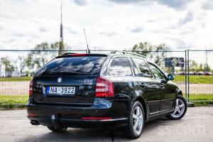 Melns Skoda Octavia 2009 Rīga, ar dzinēja tilpumu 2.00 L un nobraukumu 282 tūkst. km par 10900 €, foto 6 vietnē AUTOMOTO.COM.LV