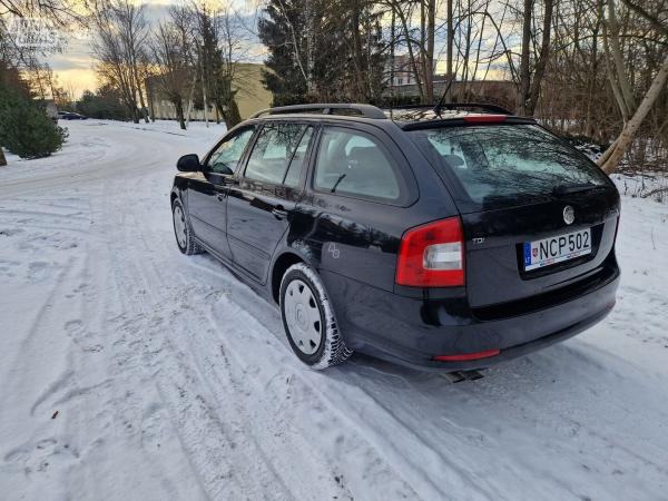 Melns Skoda Octavia 2009 Marijampole, ar dzinēja tilpumu 1.90 L un nobraukumu 241 tūkst. km par 3300 €, foto 8 vietnē AUTOMOTO.COM.LV