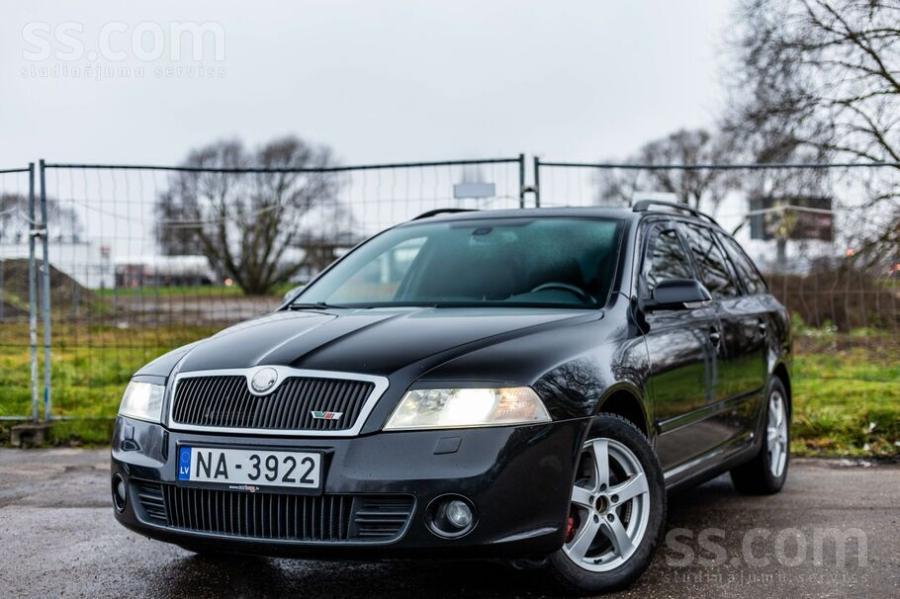 Black Skoda Octavia 2009 in Riga, with an engine capacity of 2.00 L and mileage of 284 thousand km for 3290 €, photo 1 on AUTOMOTO.COM.LV