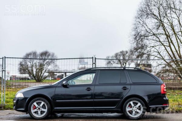 Melns Skoda Octavia 2009 Rīga, ar dzinēja tilpumu 2.00 L un nobraukumu 284 tūkst. km par 3290 €, foto 4 vietnē AUTOMOTO.COM.LV