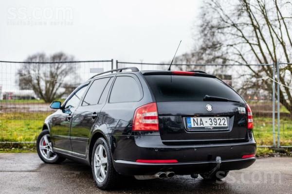 Melns Skoda Octavia 2009 Rīga, ar dzinēja tilpumu 2.00 L un nobraukumu 284 tūkst. km par 3290 €, foto 7 vietnē AUTOMOTO.COM.LV