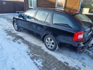 Melns Skoda Octavia 2009 Kauņa, ar dzinēja tilpumu 1.39 L un nobraukumu 330 tūkst. km par 2800 €, foto 8 vietnē AUTOMOTO.COM.LV