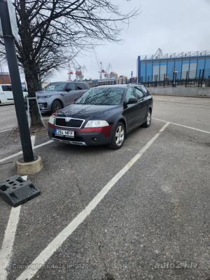 Melns Skoda Octavia 2009 Paide, ar dzinēja tilpumu 2.00 L un nobraukumu 429 tūkst. km par 2000 €, foto 4 vietnē AUTOMOTO.COM.LV
