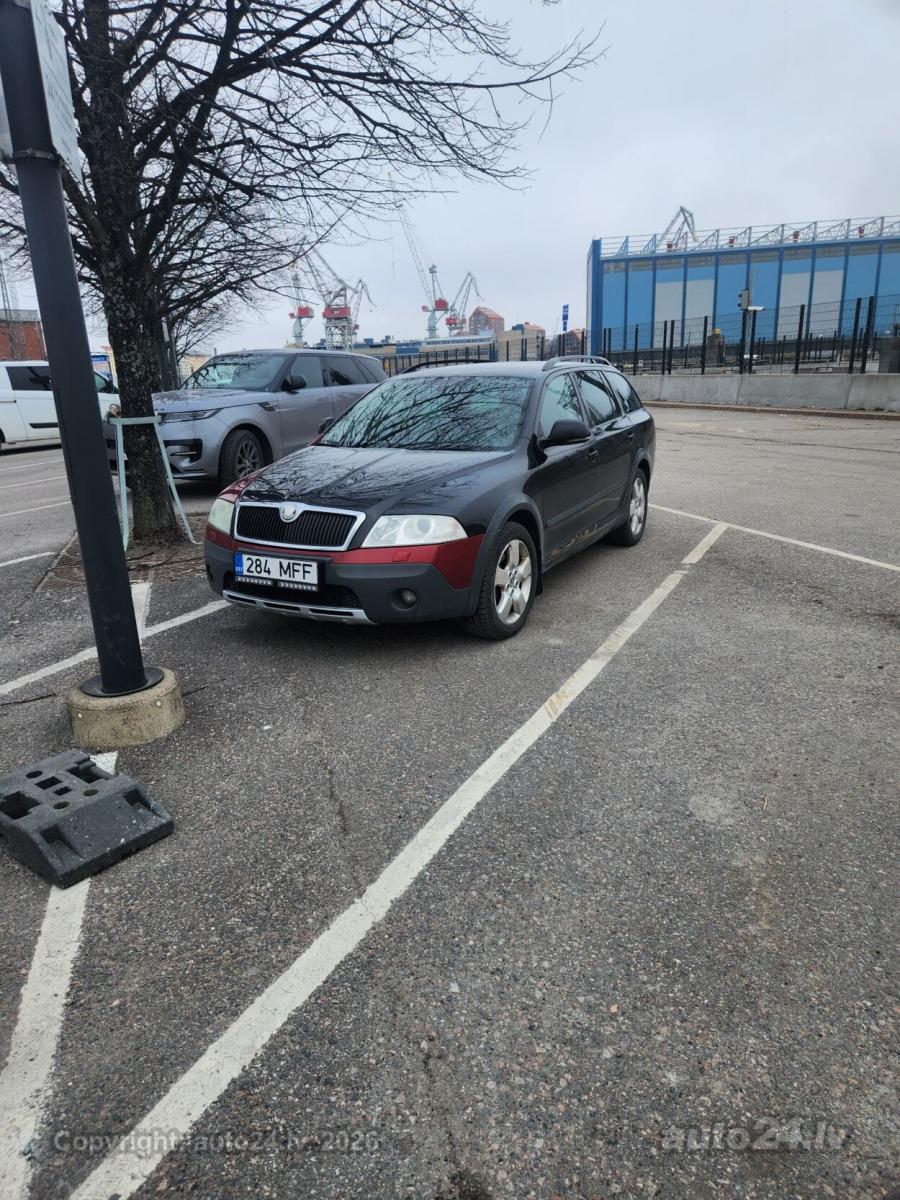 Melns Skoda Octavia 2009 Paide, ar dzinēja tilpumu 2.00 L un nobraukumu 429 tūkst. km par 2000 €, foto 4 vietnē AUTOMOTO.COM.LV