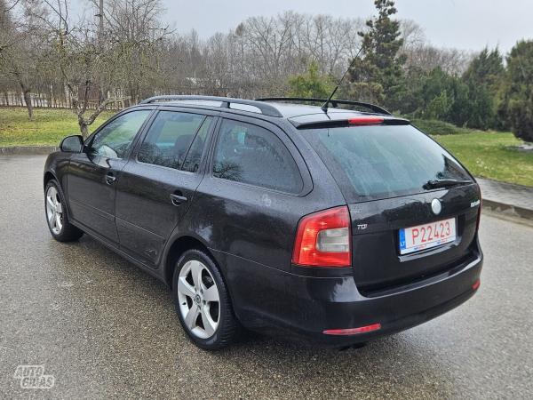 Melns Skoda Octavia 2009 Širvintos, ar dzinēja tilpumu 2.00 L un nobraukumu 292 tūkst. km par 3299 €, foto 4 vietnē AUTOMOTO.COM.LV