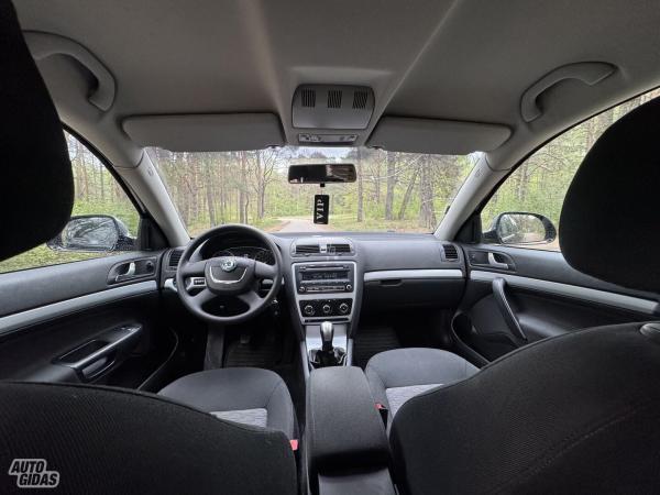 Melns Skoda Octavia 2009 Kauņa, ar dzinēja tilpumu 2.00 L un nobraukumu 230 tūkst. km par 3650 €, foto 8 vietnē AUTOMOTO.COM.LV