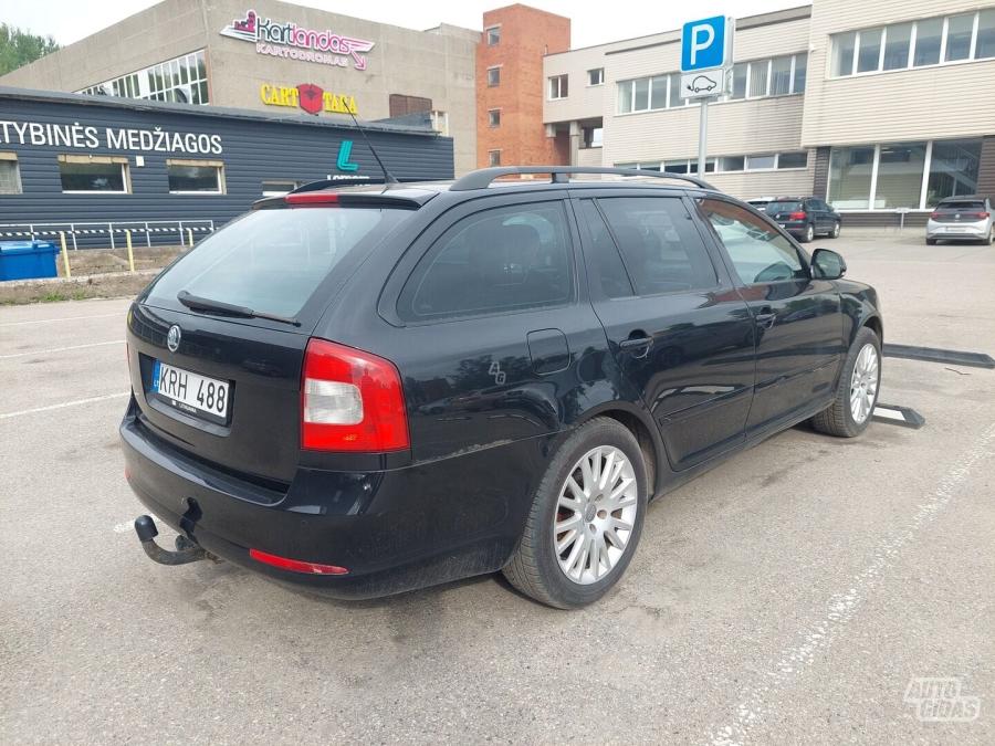 Черный Шкода Октавия 2009 в Каунас, объемом двигателя 2.00 л и пробегом 310 тыс. км за 1950 €, фото 7 на AUTOMOTO.COM.LV