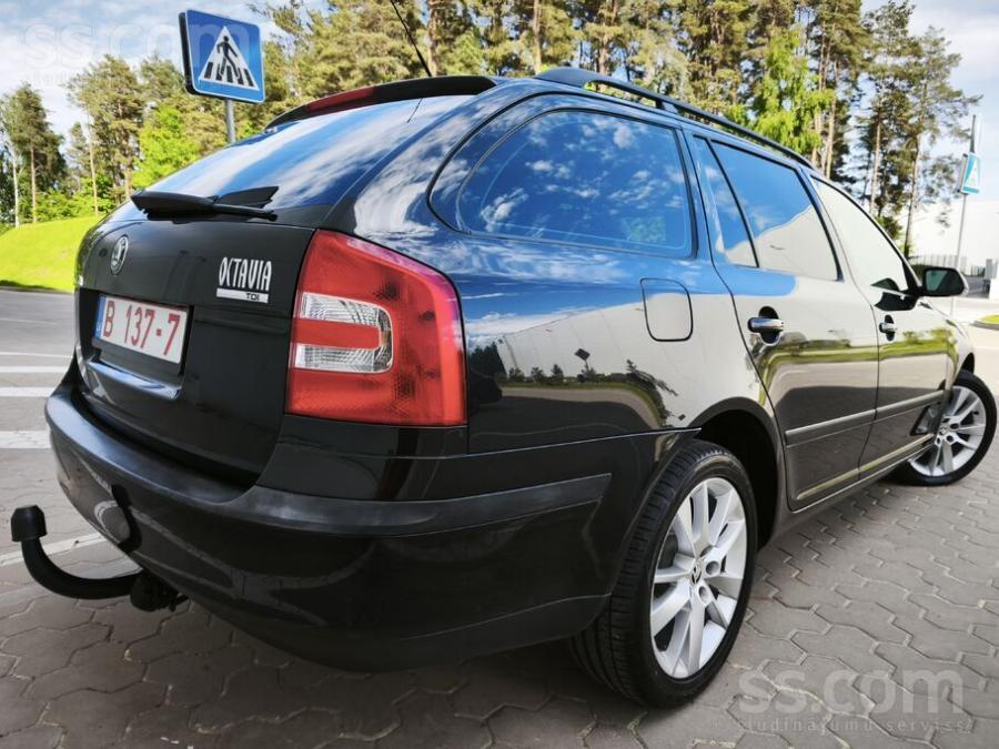 Black Skoda Octavia 2009 in Riga, with an engine capacity of 1.90 L and mileage of 0 thousand km for 4500 €, photo 5 on AUTOMOTO.COM.LV