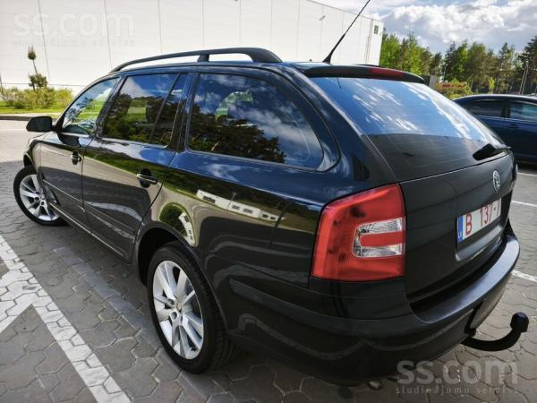 Black Skoda Octavia 2009 in Riga, with an engine capacity of 1.90 L and mileage of 0 thousand km for 4500 €, photo 5 on AUTOMOTO.COM.LV