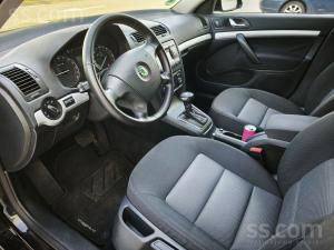 Black Skoda Octavia 2009 in Riga, with an engine capacity of 1.90 L and mileage of 0 thousand km for 4500 €, photo 8 on AUTOMOTO.COM.LV