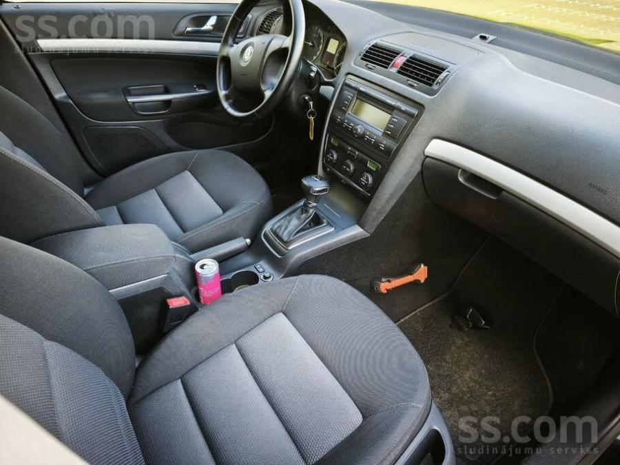Black Skoda Octavia 2009 in Riga, with an engine capacity of 1.90 L and mileage of 0 thousand km for 4500 €, photo 12 on AUTOMOTO.COM.LV