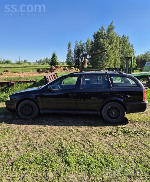 Melns Skoda Octavia 2009 Madona, ar dzinēja tilpumu 1.90 L un nobraukumu 296 tūkst. km par 1700 €, foto 3 vietnē AUTOMOTO.COM.LV