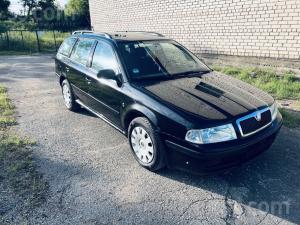 Black Skoda Octavia 2009 in Daugavpils, with an engine capacity of 1.90 L and mileage of 242 thousand km for 1649 €, photo 3 on AUTOMOTO.COM.LV