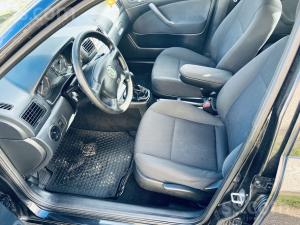 Black Skoda Octavia 2009 in Daugavpils, with an engine capacity of 1.90 L and mileage of 242 thousand km for 1649 €, photo 18 on AUTOMOTO.COM.LV