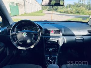 Black Skoda Octavia 2009 in Daugavpils, with an engine capacity of 1.90 L and mileage of 242 thousand km for 1649 €, photo 20 on AUTOMOTO.COM.LV