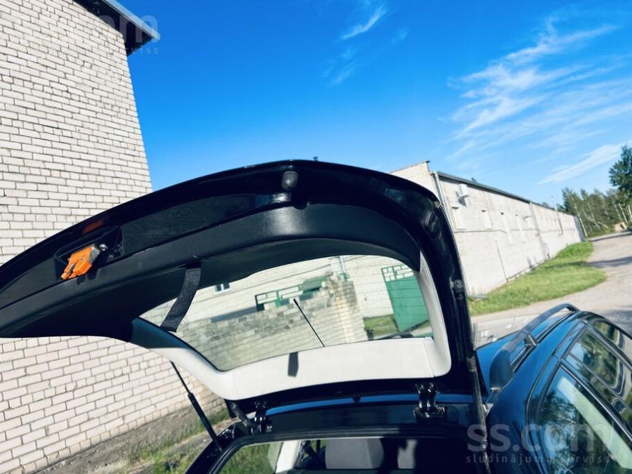 Black Skoda Octavia 2009 in Daugavpils, with an engine capacity of 1.90 L and mileage of 242 thousand km for 1649 €, photo 26 on AUTOMOTO.COM.LV