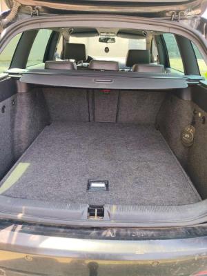 Black Skoda Octavia 2009 in Moletai, with an engine capacity of 1.97 L and mileage of 395 thousand km for 2300 €, photo 15 on AUTOMOTO.COM.LV