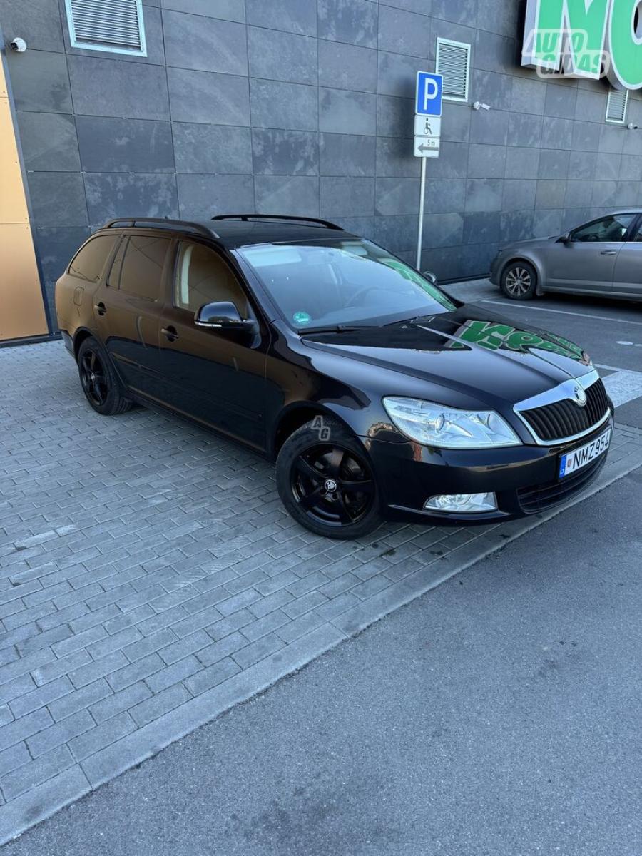 Black Skoda Octavia 2009 in Klaipeda, with an engine capacity of 1.90 L and mileage of 283 thousand km for 3100 €, photo 1 on AUTOMOTO.COM.LV