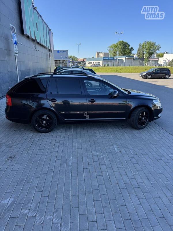 Melns Skoda Octavia 2009 Klaipėda, ar dzinēja tilpumu 1.90 L un nobraukumu 283 tūkst. km par 3100 €, foto 4 vietnē AUTOMOTO.COM.LV