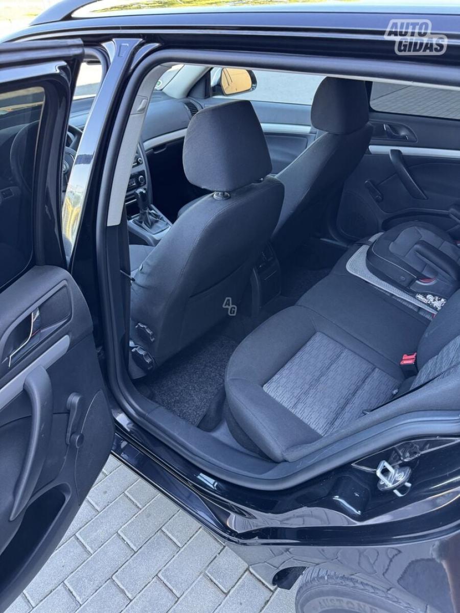 Black Skoda Octavia 2009 in Klaipeda, with an engine capacity of 1.90 L and mileage of 283 thousand km for 3100 €, photo 9 on AUTOMOTO.COM.LV