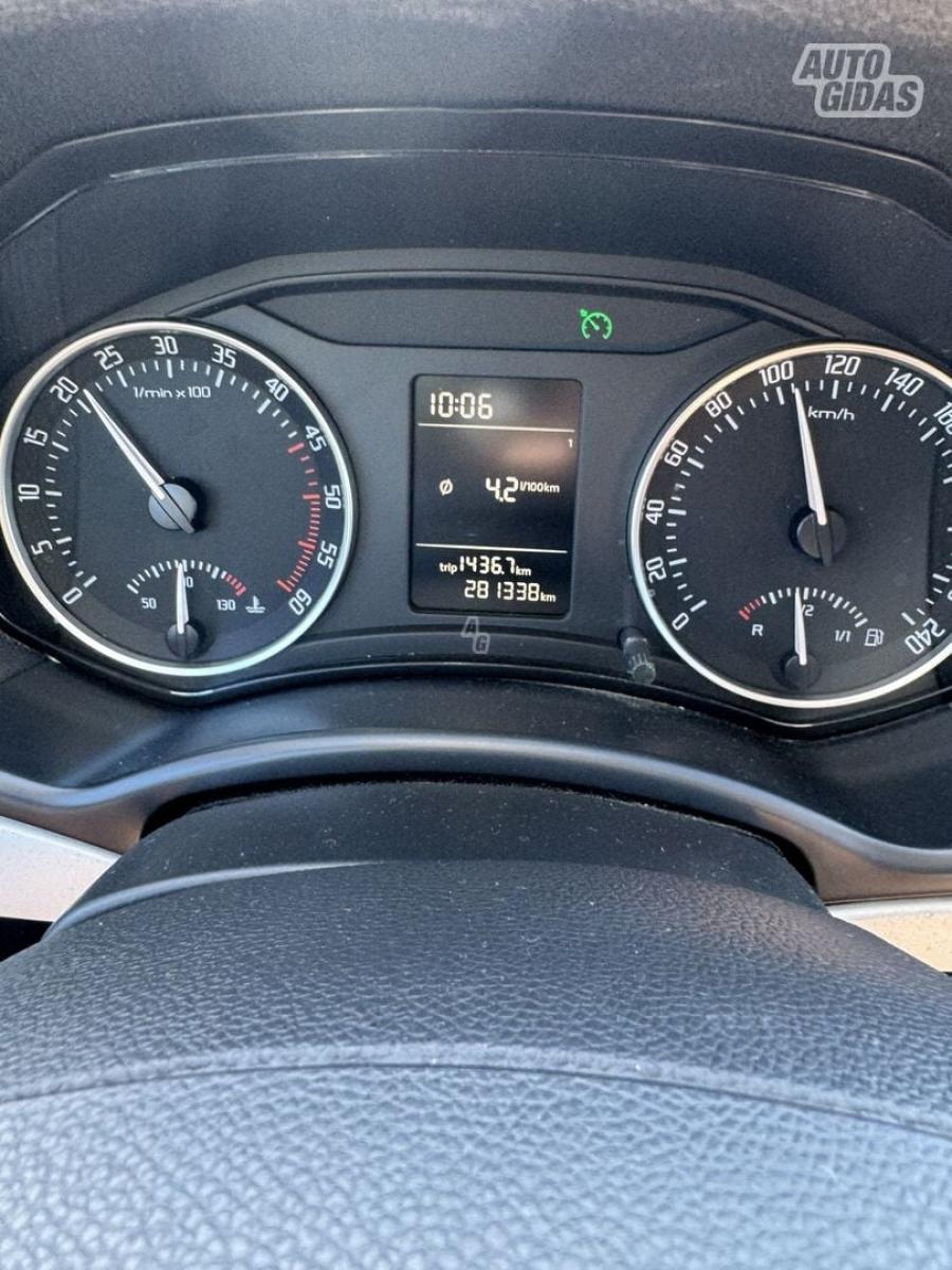 Black Skoda Octavia 2009 in Klaipeda, with an engine capacity of 1.90 L and mileage of 283 thousand km for 3100 €, photo 11 on AUTOMOTO.COM.LV
