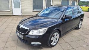 Black Skoda Octavia 2009 in Vilnius, with an engine capacity of 1.97 L and mileage of 285 thousand km for 3500 €, photo  on AUTOMOTO.COM.LV