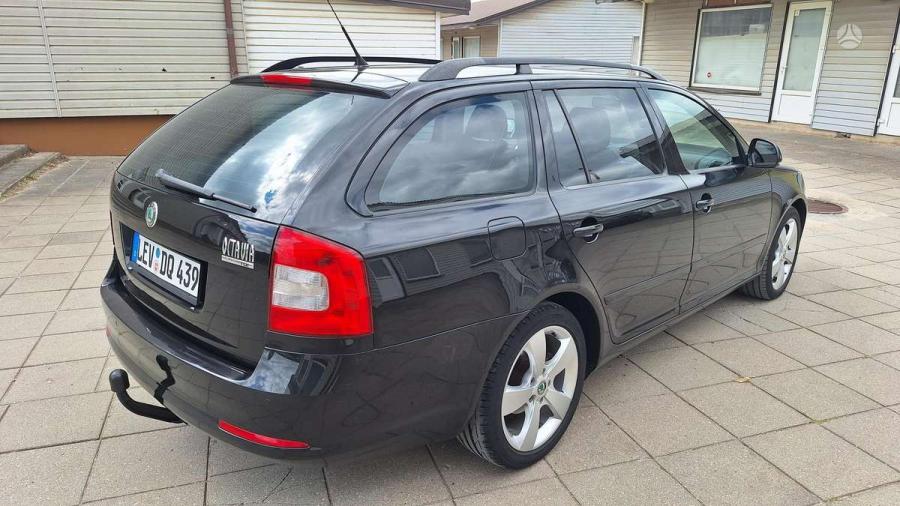 Melns Skoda Octavia 2009 Viļņa, ar dzinēja tilpumu 1.97 L un nobraukumu 285 tūkst. km par 3500 €, foto 8 vietnē AUTOMOTO.COM.LV