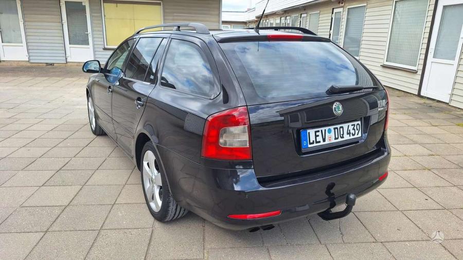 Melns Skoda Octavia 2009 Viļņa, ar dzinēja tilpumu 1.97 L un nobraukumu 285 tūkst. km par 3500 €, foto 11 vietnē AUTOMOTO.COM.LV