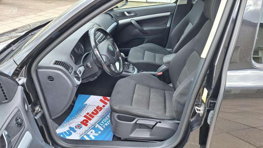 Melns Skoda Octavia 2009 Viļņa, ar dzinēja tilpumu 1.97 L un nobraukumu 285 tūkst. km par 3500 €, foto 14 vietnē AUTOMOTO.COM.LV