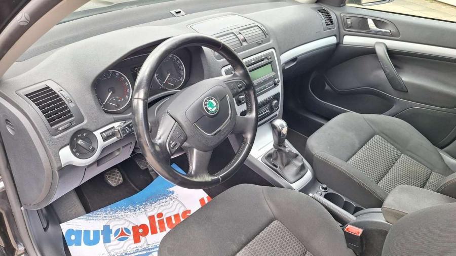 Melns Skoda Octavia 2009 Viļņa, ar dzinēja tilpumu 1.97 L un nobraukumu 285 tūkst. km par 3500 €, foto 15 vietnē AUTOMOTO.COM.LV