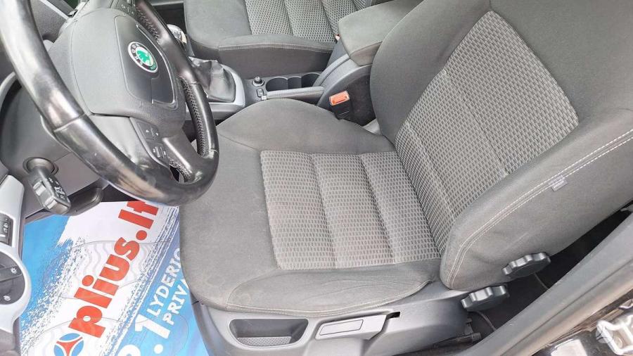 Melns Skoda Octavia 2009 Viļņa, ar dzinēja tilpumu 1.97 L un nobraukumu 285 tūkst. km par 3500 €, foto 16 vietnē AUTOMOTO.COM.LV