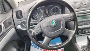 Melns Skoda Octavia 2009 Viļņa, ar dzinēja tilpumu 1.97 L un nobraukumu 285 tūkst. km par 3500 €, foto 18 vietnē AUTOMOTO.COM.LV