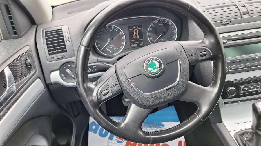 Melns Skoda Octavia 2009 Viļņa, ar dzinēja tilpumu 1.97 L un nobraukumu 285 tūkst. km par 3500 €, foto 18 vietnē AUTOMOTO.COM.LV