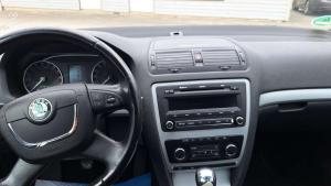 Melns Skoda Octavia 2009 Viļņa, ar dzinēja tilpumu 1.97 L un nobraukumu 285 tūkst. km par 3500 €, foto 19 vietnē AUTOMOTO.COM.LV