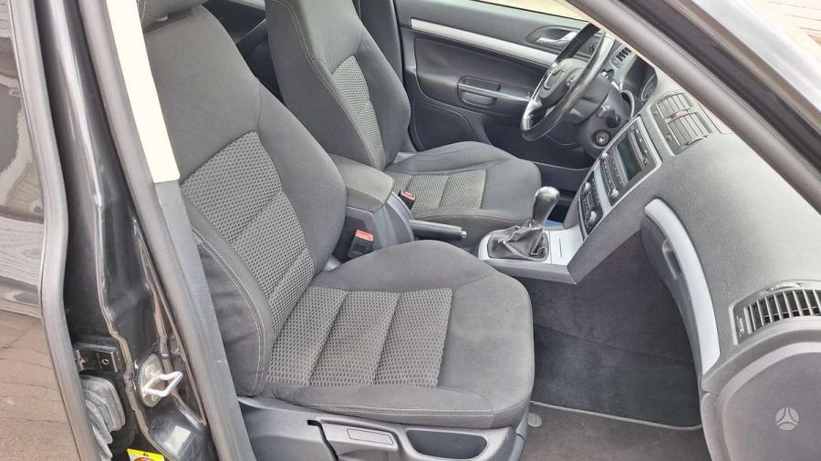 Melns Skoda Octavia 2009 Viļņa, ar dzinēja tilpumu 1.97 L un nobraukumu 285 tūkst. km par 3500 €, foto 20 vietnē AUTOMOTO.COM.LV
