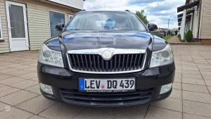 Melns Skoda Octavia 2009 Viļņa, ar dzinēja tilpumu 1.97 L un nobraukumu 285 tūkst. km par 3500 €, foto 33 vietnē AUTOMOTO.COM.LV