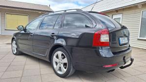 Melns Skoda Octavia 2009 Viļņa, ar dzinēja tilpumu 1.97 L un nobraukumu 285 tūkst. km par 3500 €, foto 38 vietnē AUTOMOTO.COM.LV