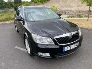 Black Skoda Octavia 2009 in Vilnius, with an engine capacity of 1.80 L and mileage of 250 thousand km for 4950 €, photo 3 on AUTOMOTO.COM.LV