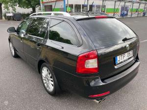 Black Skoda Octavia 2009 in Vilnius, with an engine capacity of 1.80 L and mileage of 250 thousand km for 4950 €, photo 4 on AUTOMOTO.COM.LV