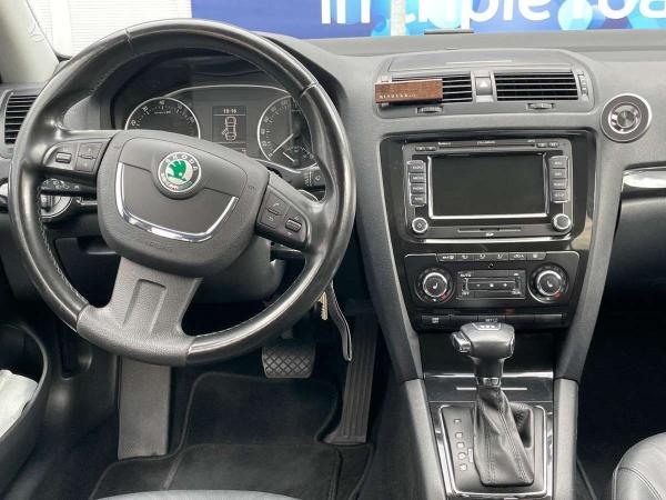 Шкода Октавия 2009 в Вильнюс на AUTOMOTO.COM.LV Черный Шкода Октавия 2009 в Вильнюс, объемом двигателя 1.80 л и пробегом 250 тыс. км за 4950 €, фото 7 на AUTOMOTO.COM.LV