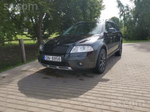 Black Skoda Octavia 2009 in Talsi, with an engine capacity of 1.80 L and mileage of 231 thousand km for 3250 €, photo 9 on AUTOMOTO.COM.LV
