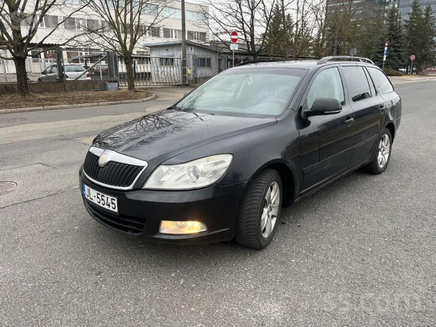 Melns Skoda Octavia 2009 Daugavpils, ar dzinēja tilpumu 1.60 L un nobraukumu 299 tūkst. km par 2200 €, foto 1 vietnē AUTOMOTO.COM.LV