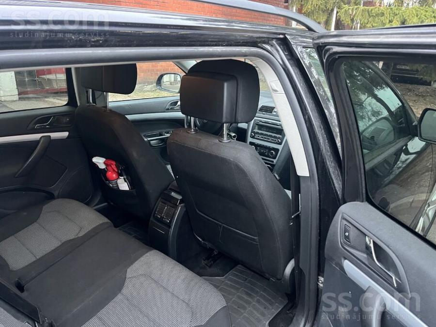 Melns Skoda Octavia 2009 Daugavpils, ar dzinēja tilpumu 1.60 L un nobraukumu 299 tūkst. km par 2200 €, foto 6 vietnē AUTOMOTO.COM.LV