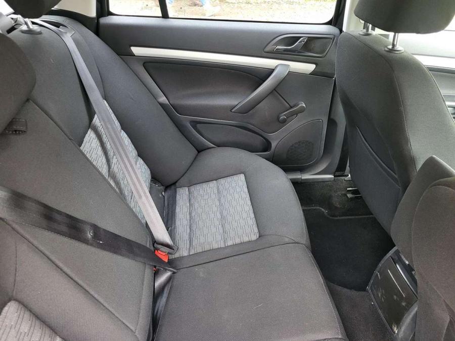Melns Skoda Octavia 2009 Viļņa, ar dzinēja tilpumu 1.60 L un nobraukumu 193 tūkst. km par 4500 €, foto 13 vietnē AUTOMOTO.COM.LV