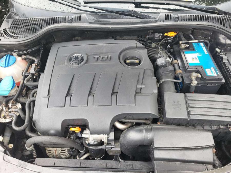 Melns Skoda Octavia 2009 Viļņa, ar dzinēja tilpumu 1.60 L un nobraukumu 193 tūkst. km par 4500 €, foto 19 vietnē AUTOMOTO.COM.LV