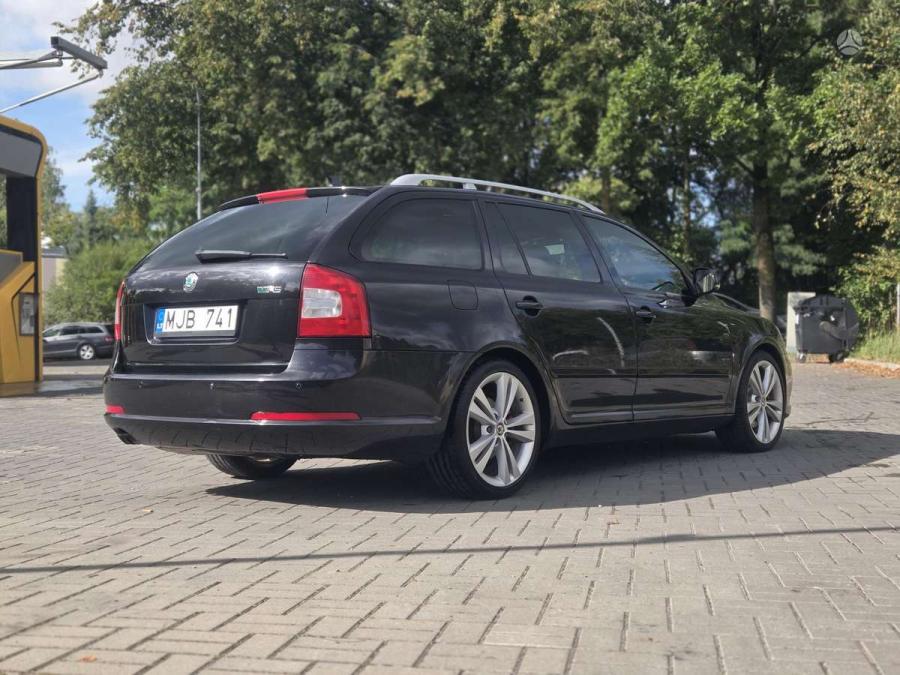 Melns Skoda Octavia 2009 Panevēža, ar dzinēja tilpumu 1.97 L un nobraukumu 282 tūkst. km par 4049 €, foto 5 vietnē AUTOMOTO.COM.LV