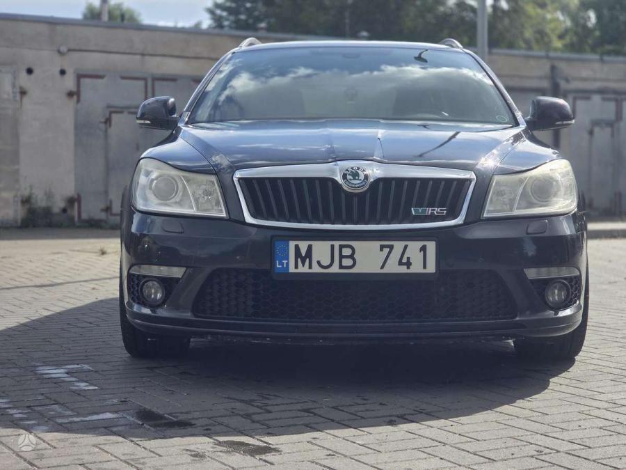Melns Skoda Octavia 2009 Panevēža, ar dzinēja tilpumu 1.97 L un nobraukumu 282 tūkst. km par 4049 €, foto 6 vietnē AUTOMOTO.COM.LV